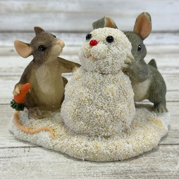 Charming Tails | Accents | Charming Tails Figurine Building A Snowbunny ...